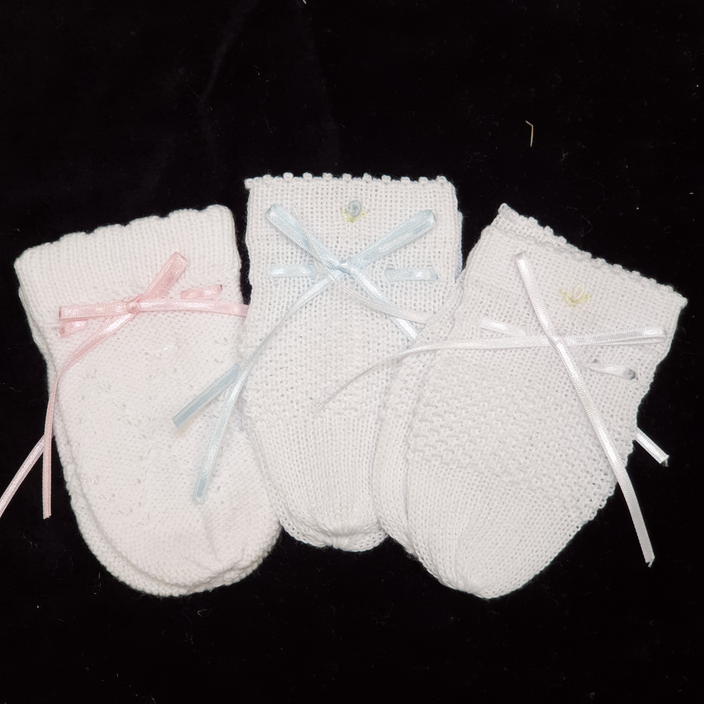 Will Beth Knit scratch mitts 3 colours style 2 with tiny motif – Pixie ...